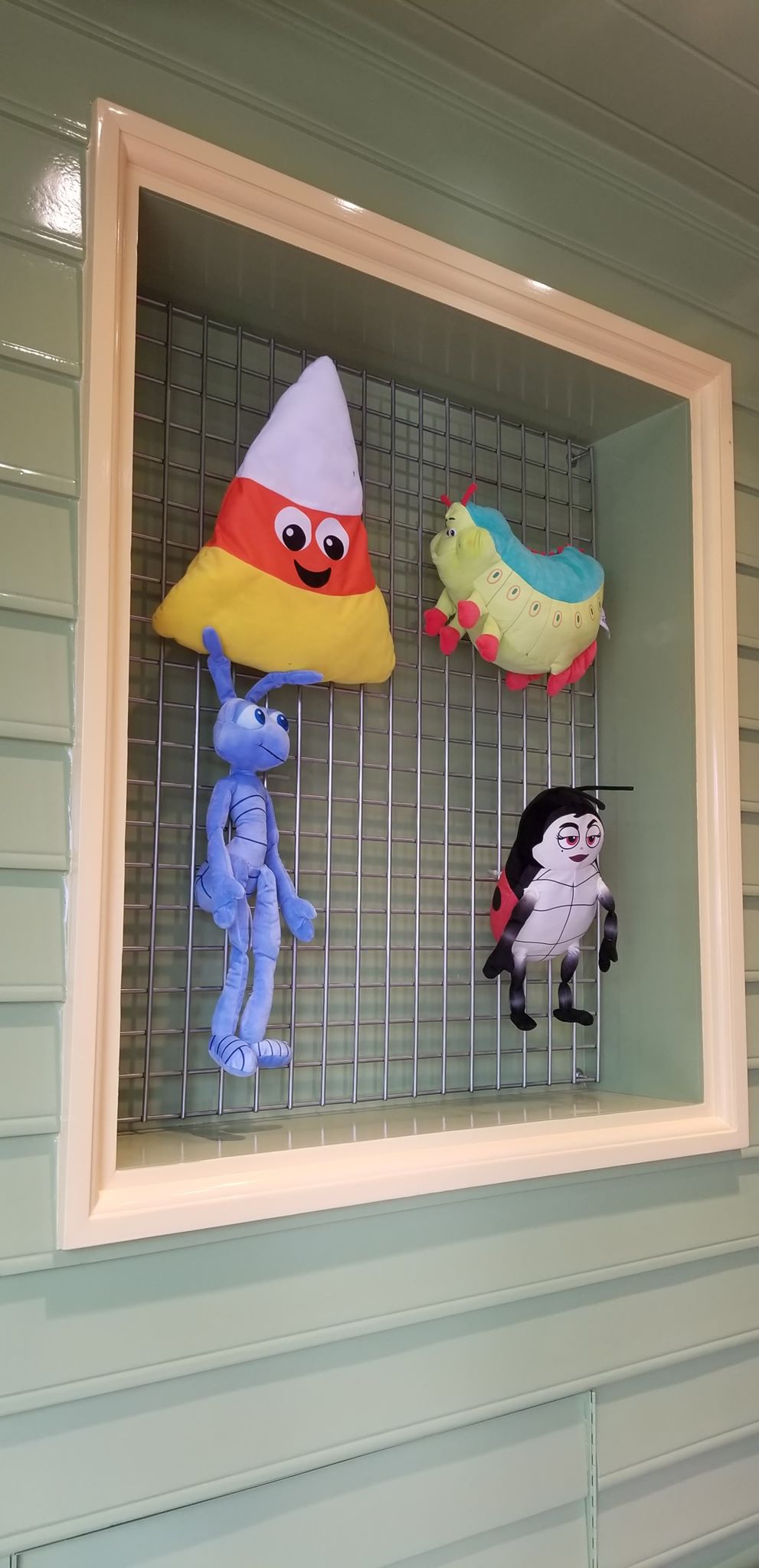 Pixar Pier Promenade Games Are Open at Pixar Pier!