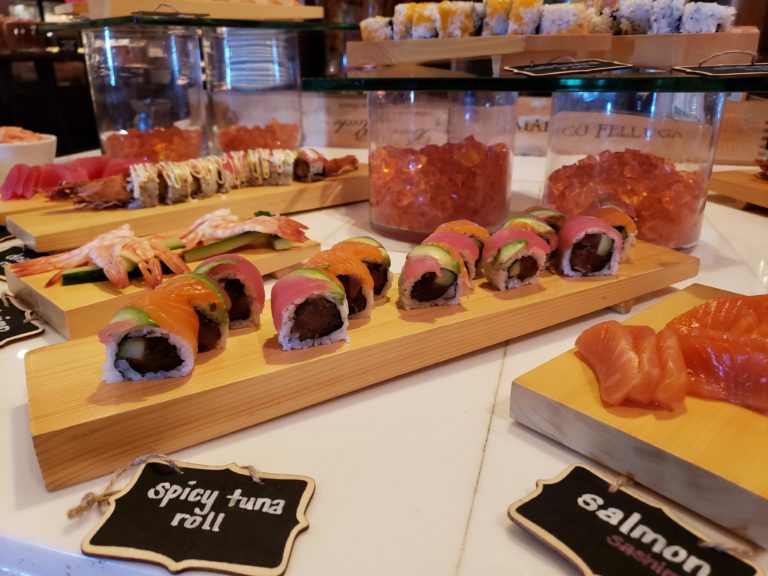 Sunday Bubbles Brunch Photo Tour Review | Chip and Company