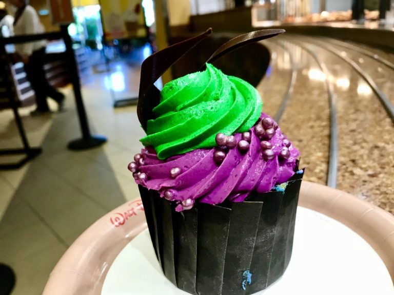 Maleficent Cupcake is Perfectly Evil at All-Star Music | Chip and Company