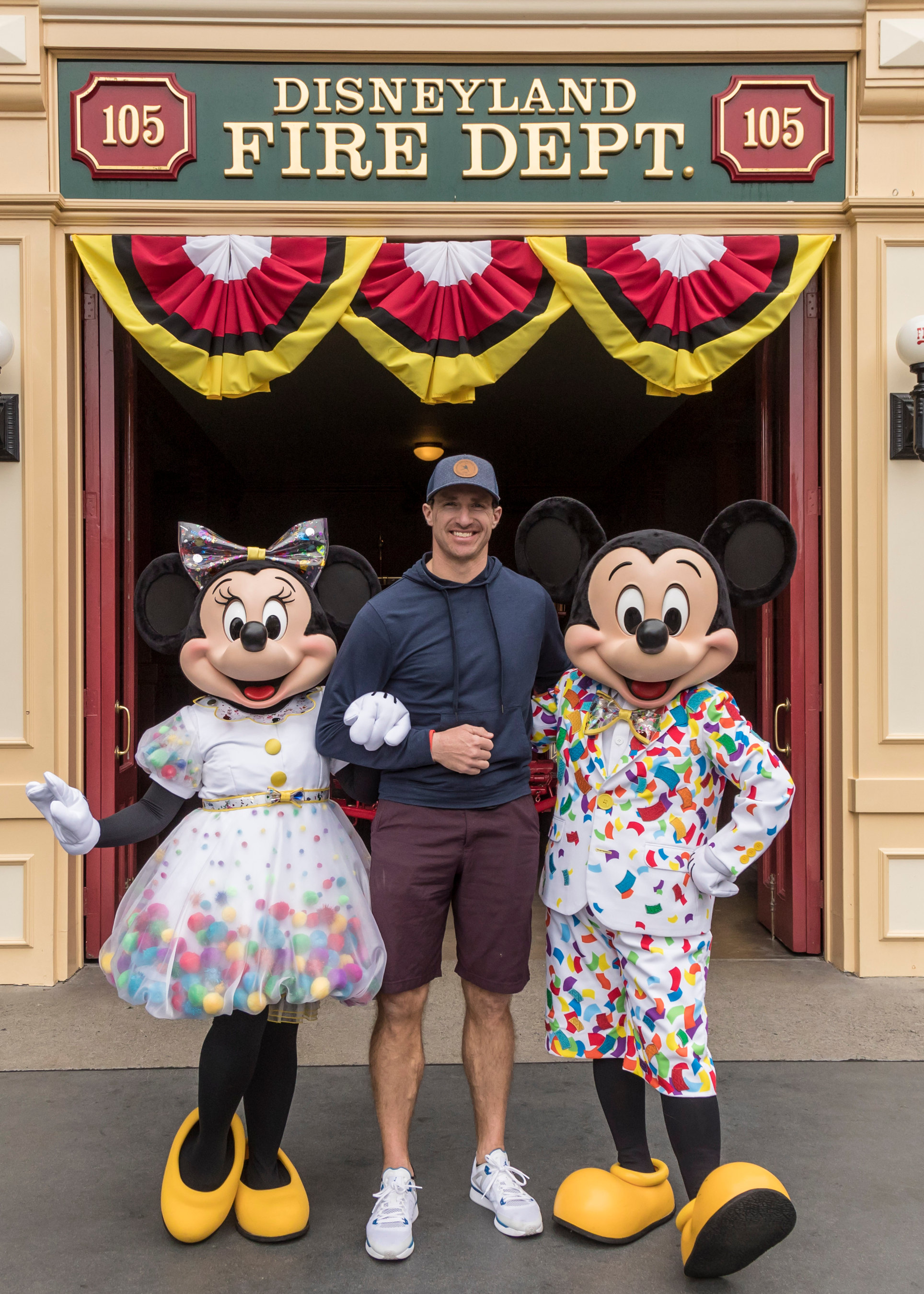 Saints Quarterback Drew Brees Spotted at Disneyland Park with Family ...