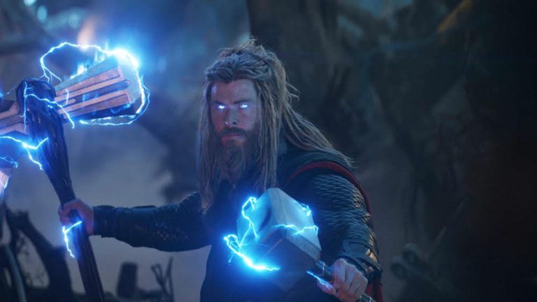 Chris Hemsworth Shares A Special Video of Thor Singing Johnny Cash's ...