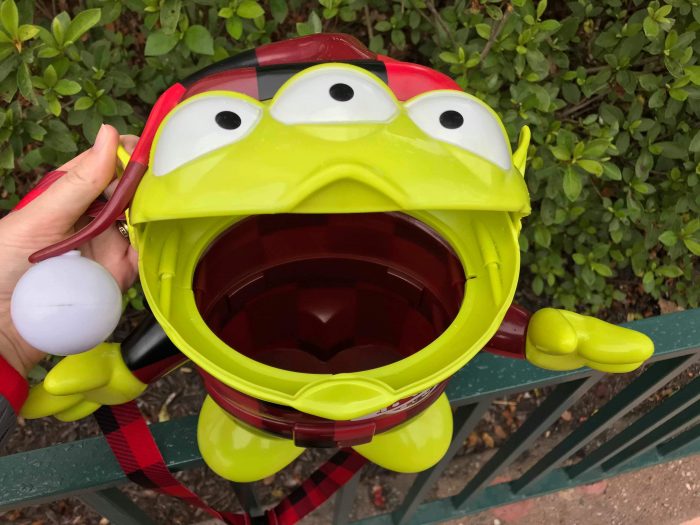The Christmas Alien Popcorn Bucket has Landed at Hollywood Studios ...