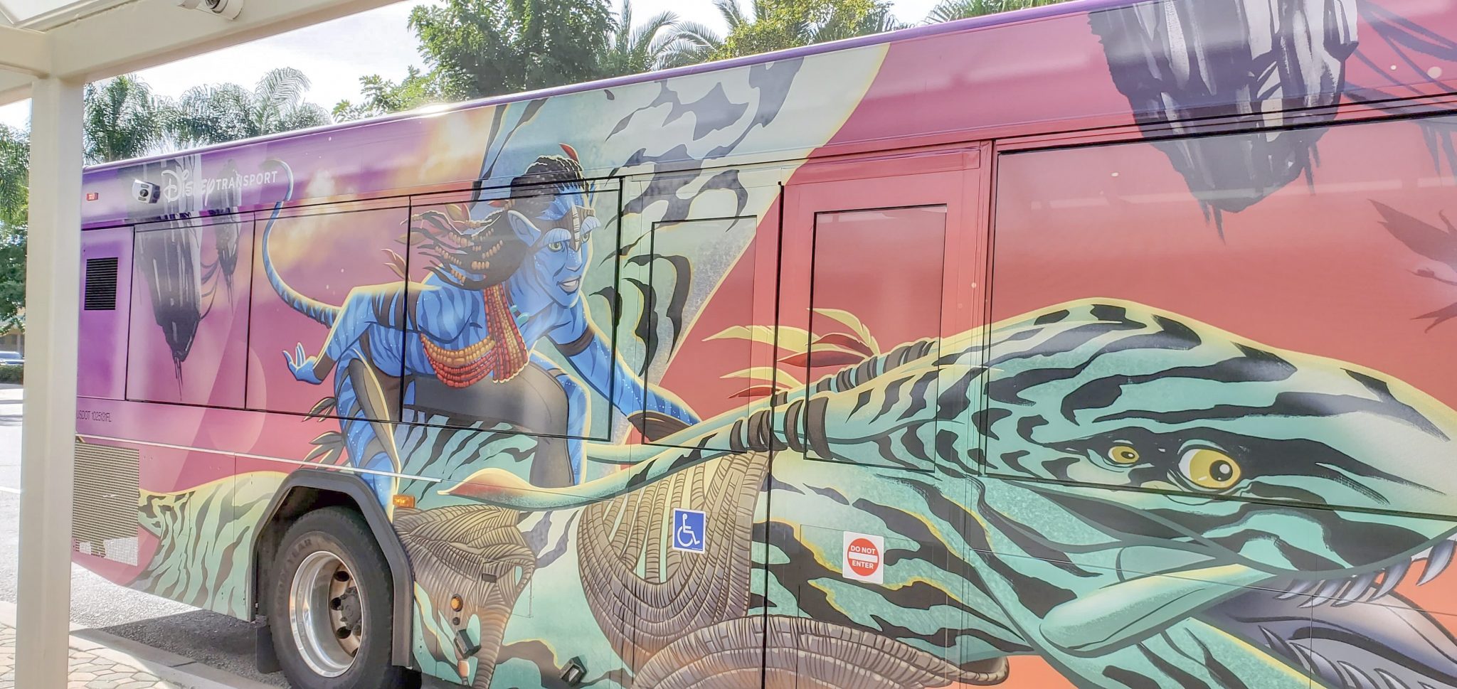 New Pandora-Themed Bus Spotted at Walt Disney World | Chip and Company