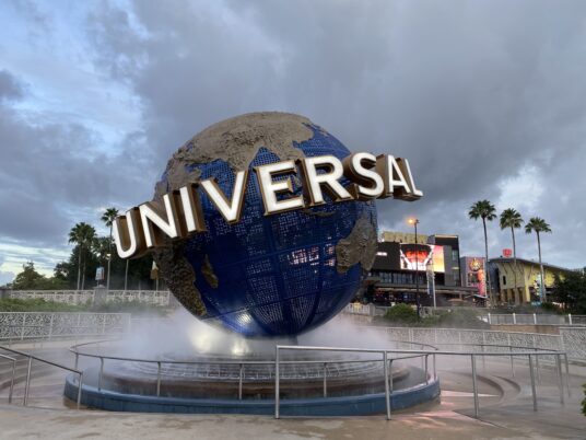 Universal extends Annual Passes for those with the 3-Park Pass | Chip ...