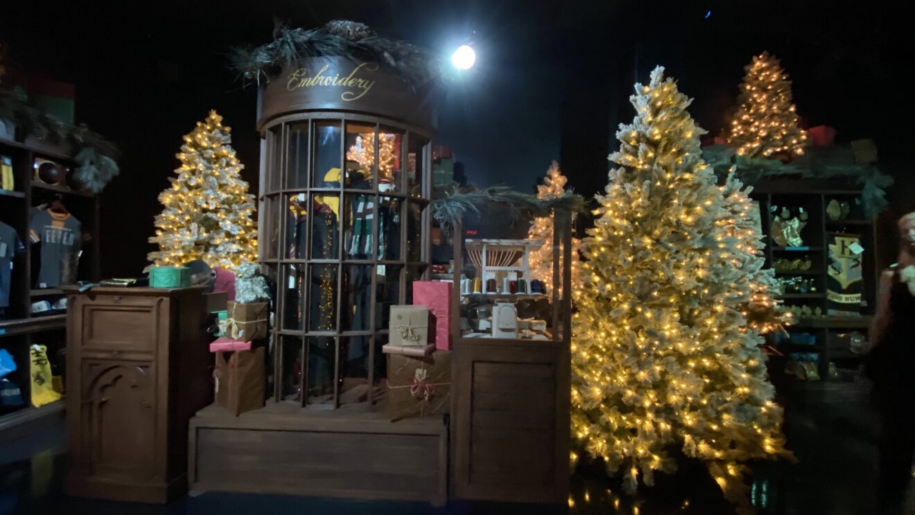 Universal Orlando’s Holiday Gift Guide | Chip and Company