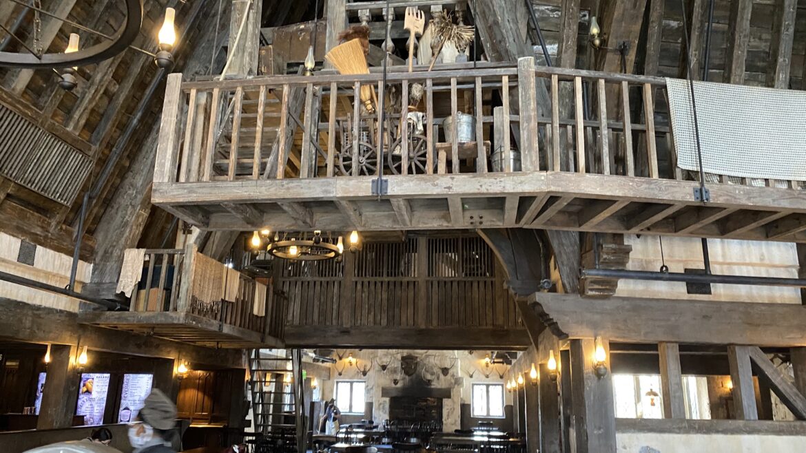 The Wizarding World of Harry Potter Ultimate Dining Guide | Chip and ...