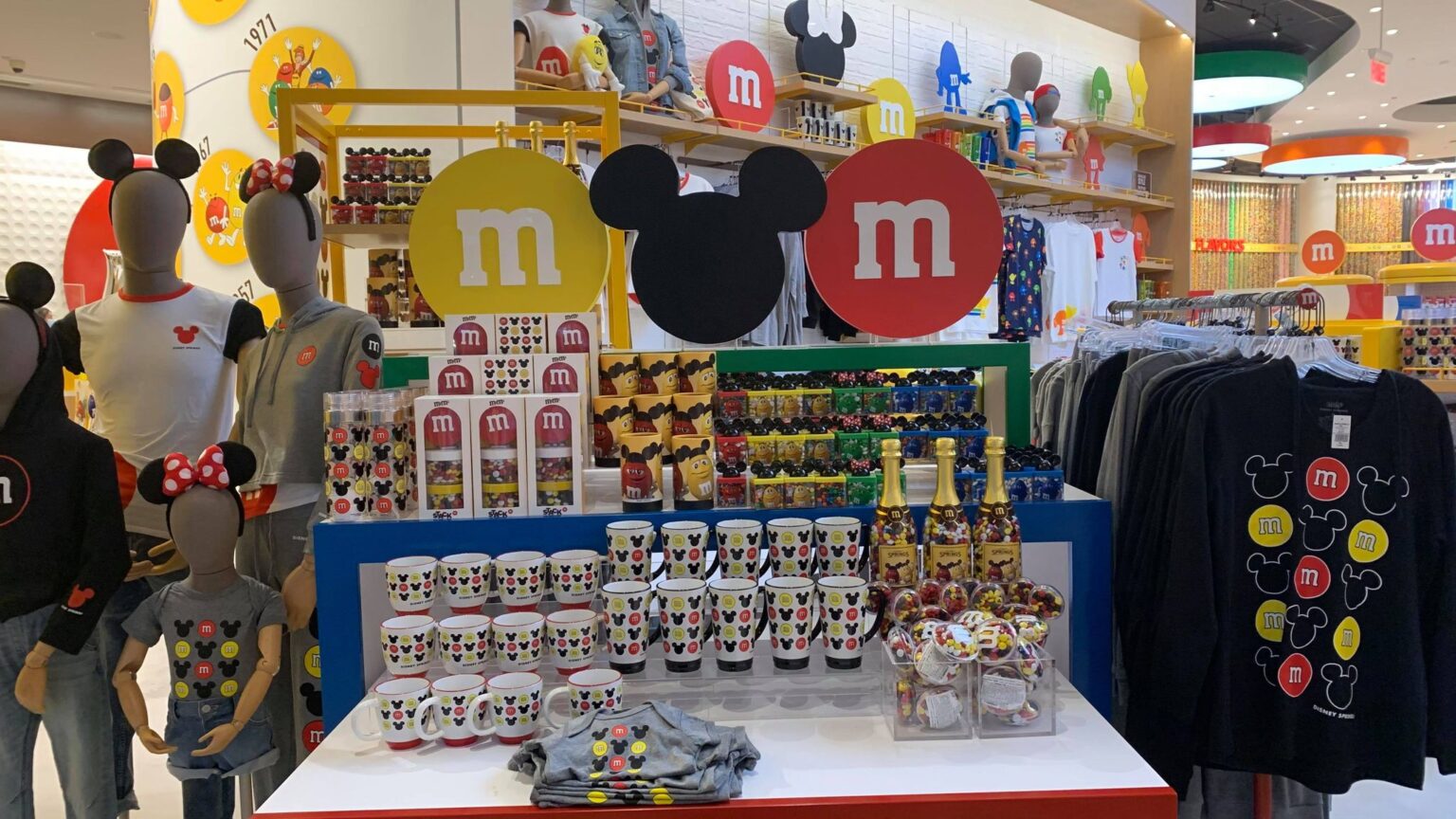 Delicious Disney M&M Merchandise At Disney Springs Sweetest New Candy ...