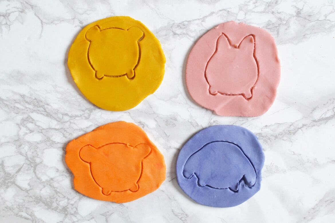 Adorable Winnie The Pooh Hand Pies You Can Make At Home! | Chip and Company