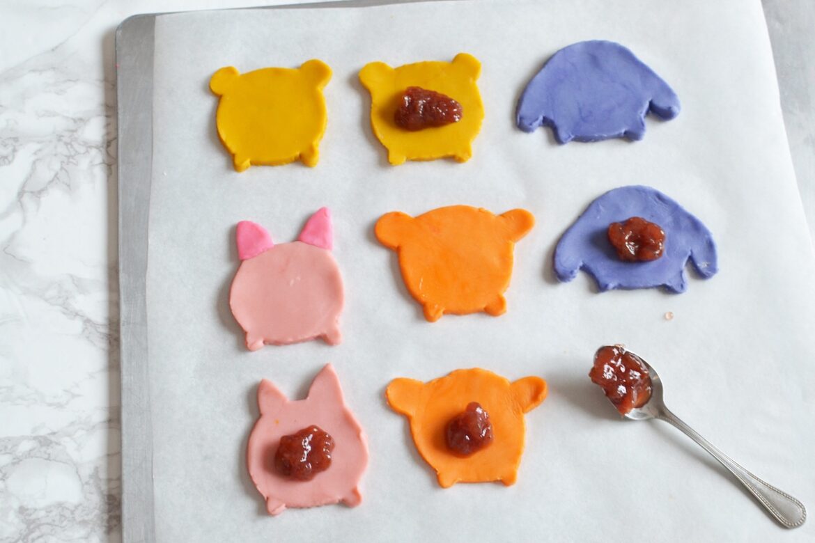Adorable Winnie The Pooh Hand Pies You Can Make At Home! | Chip and Company