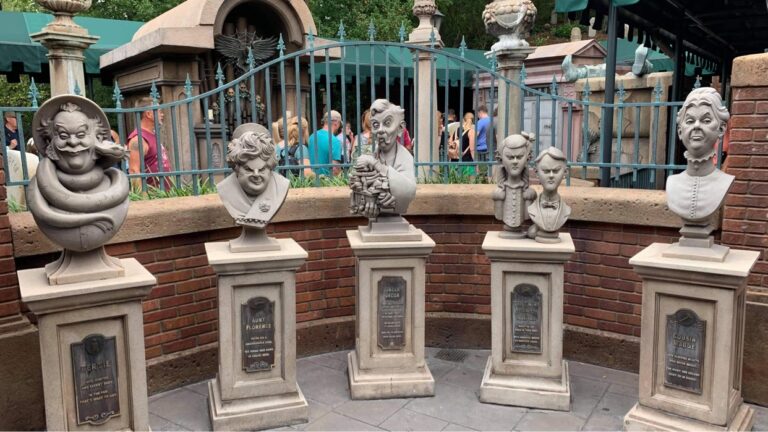 Magic Kingdom's Haunted Mansion Interactive Queue returns | Chip and ...