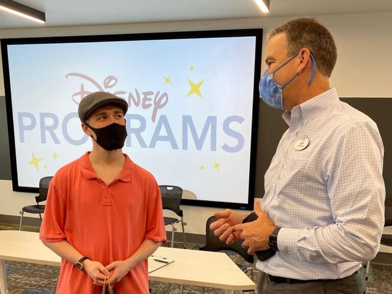 Disney World President welcomes back the Disney College Program | Chip ...