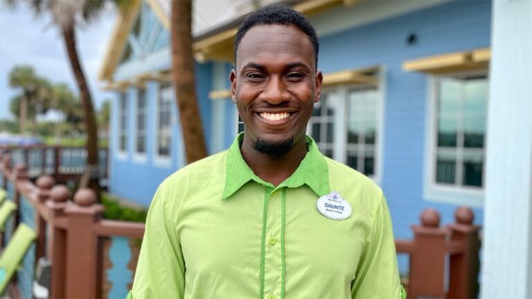 Disney World Cast Members Celebrate The Reopening Of Many Favorite ...