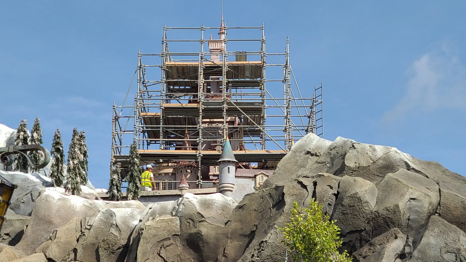 More scaffolding erected around Beast Castle in the Magic Kingdom ...