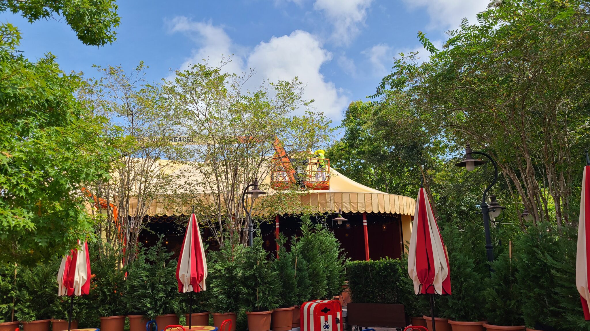 Refurbishment of Pete's Silly Sideshow Area | Chip and Company