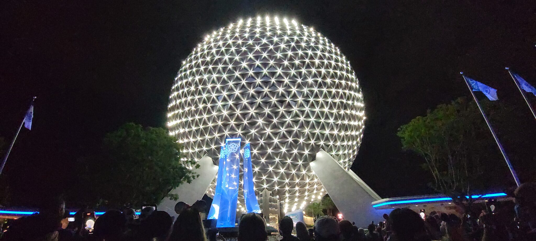Epcot's "Beacon of Magic" Lights up the Disney Skyline in its Debut ...