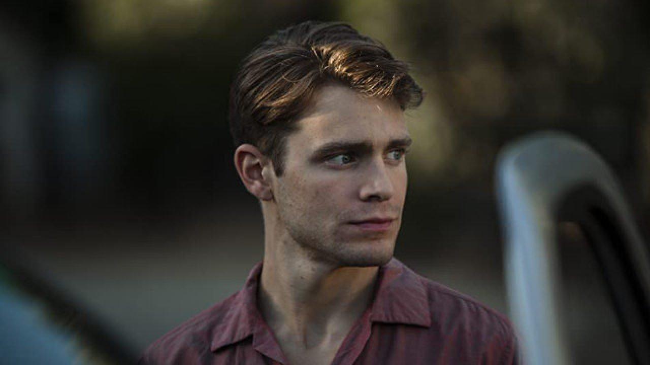 Disney Announces and Casts New Male "Lead" Character for 'Snow White ...