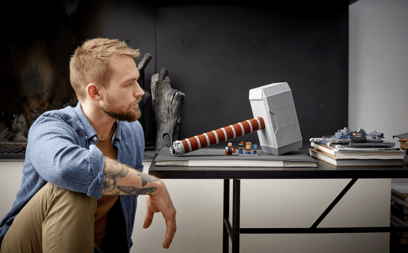 Make Your Own Mjolnir With the New Thor's Hammer Marvel LEGO Set, On ...