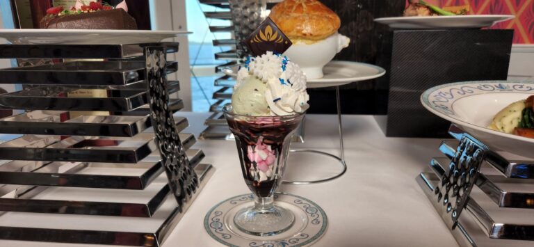 Disney Wish Arendelle: A Frozen Dining Adventure | Chip and Company