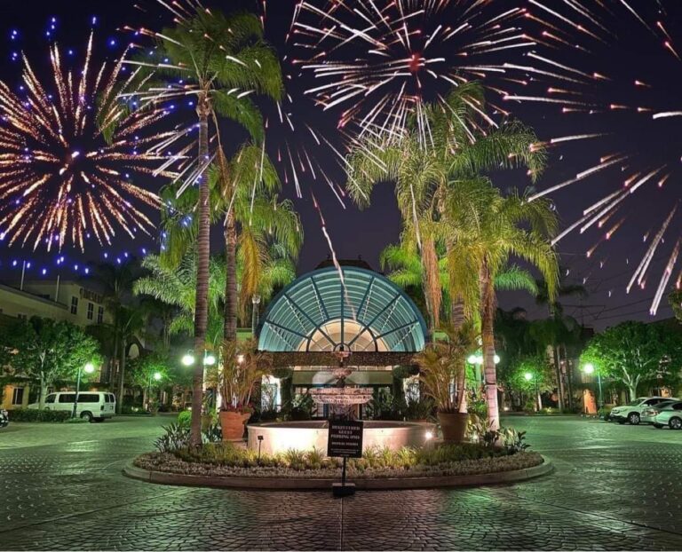 The Candy Cane Inn near Disneyland is finally reopening | Chip and Company