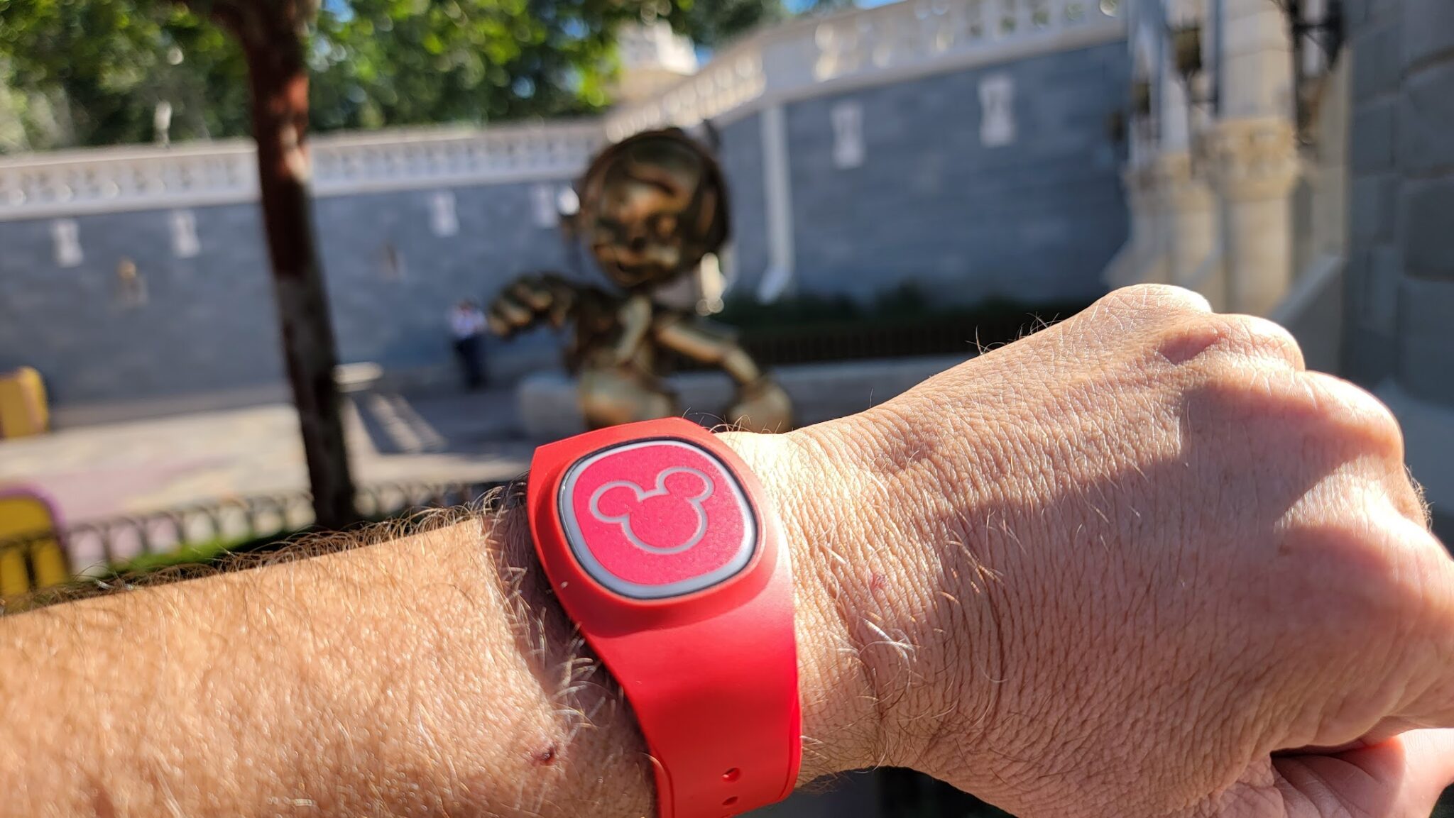 First Look at the Magicband+ designs for Disney World Hotel Guests ...