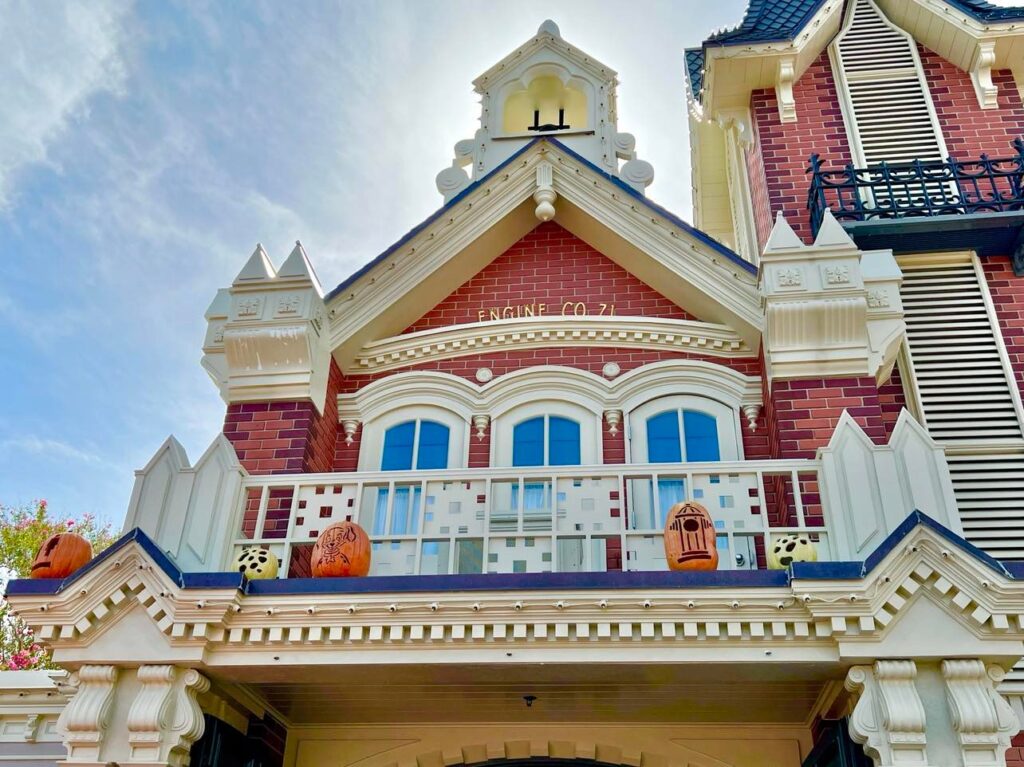 Super cute 101 Dalmatians statues Added to Main Street Firehouse in the ...