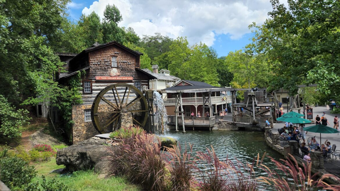 Dollywood Theme Park earns Three Golden Ticket Awards | Chip and Company