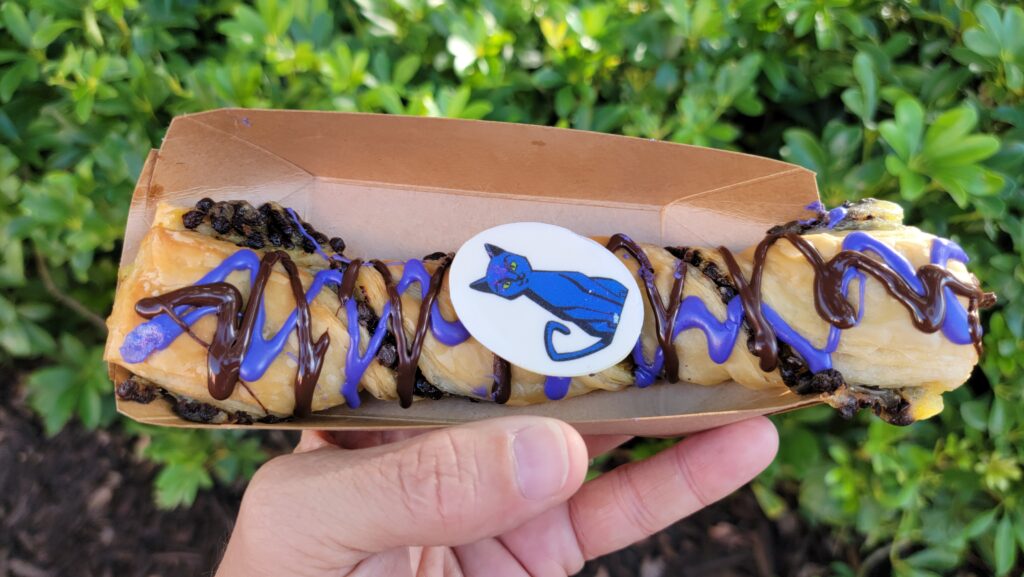 Dig into a Binx Pastry for Halloween in the Magic Kingdom | Chip and ...