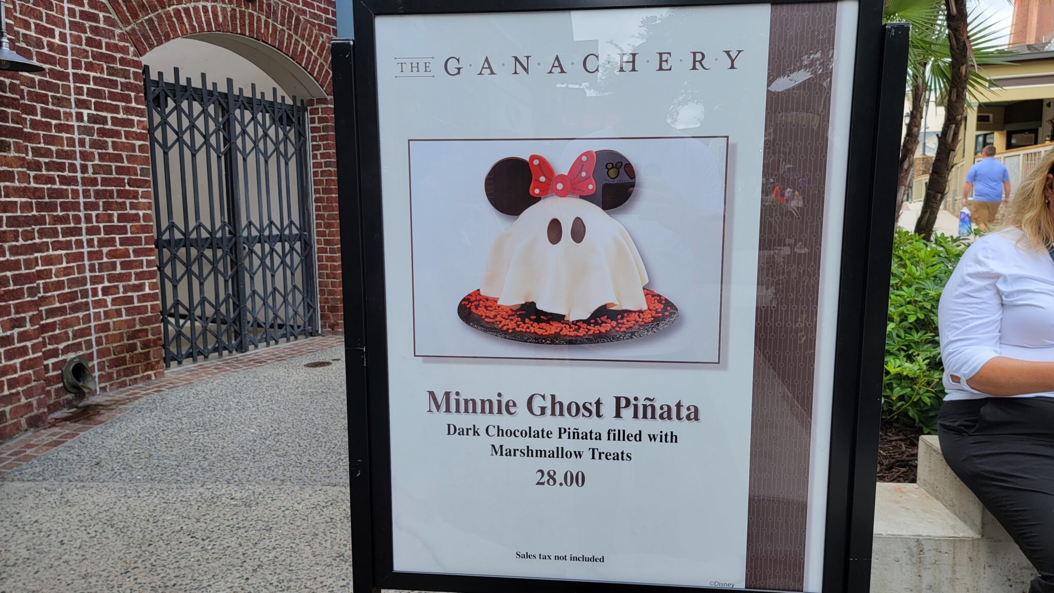 Chocolate Minnie Ghost Piñata now available at Disney Springs | Chip ...