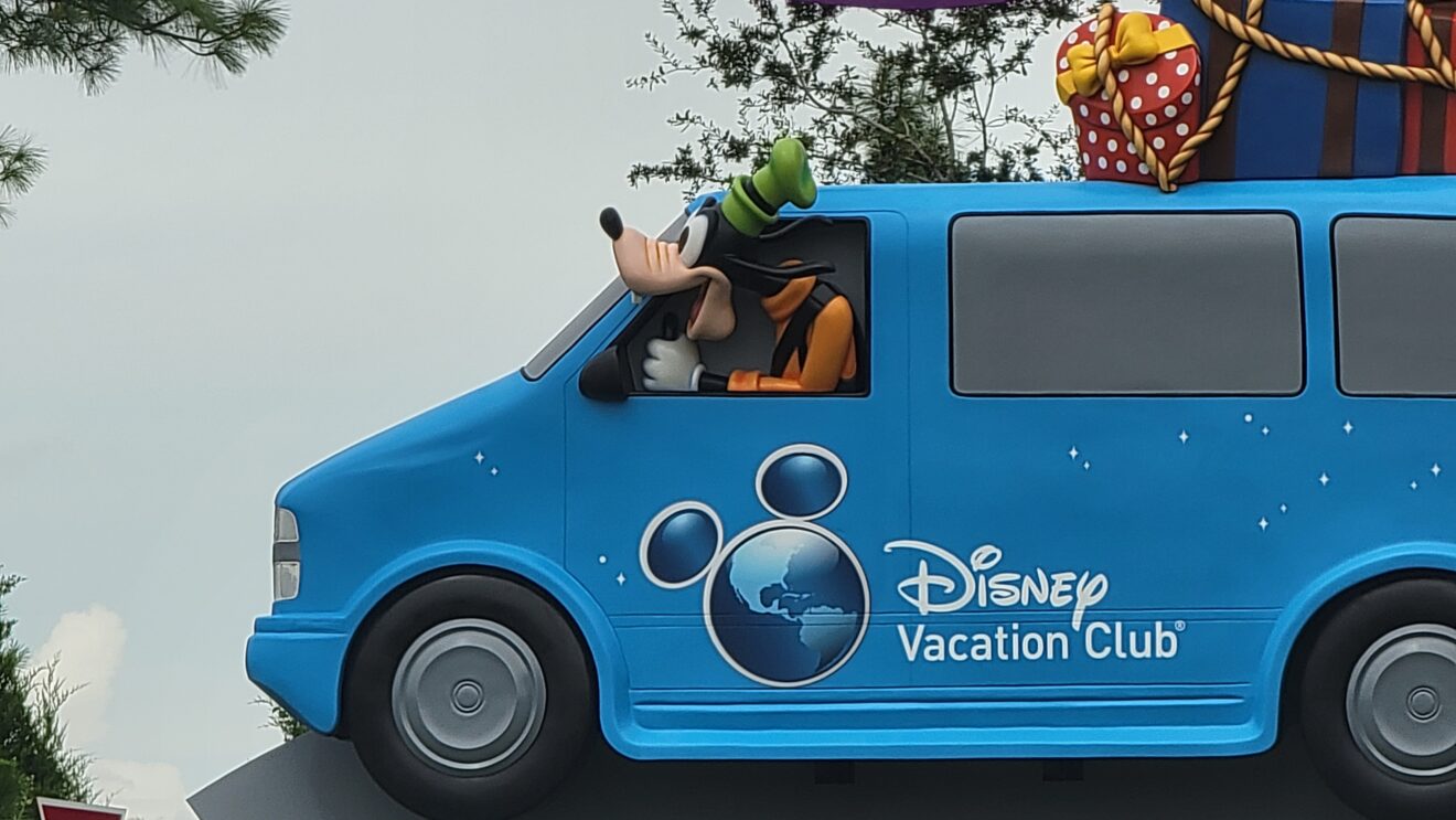 Goofy DVC Billboard Now Complete | Chip and Company