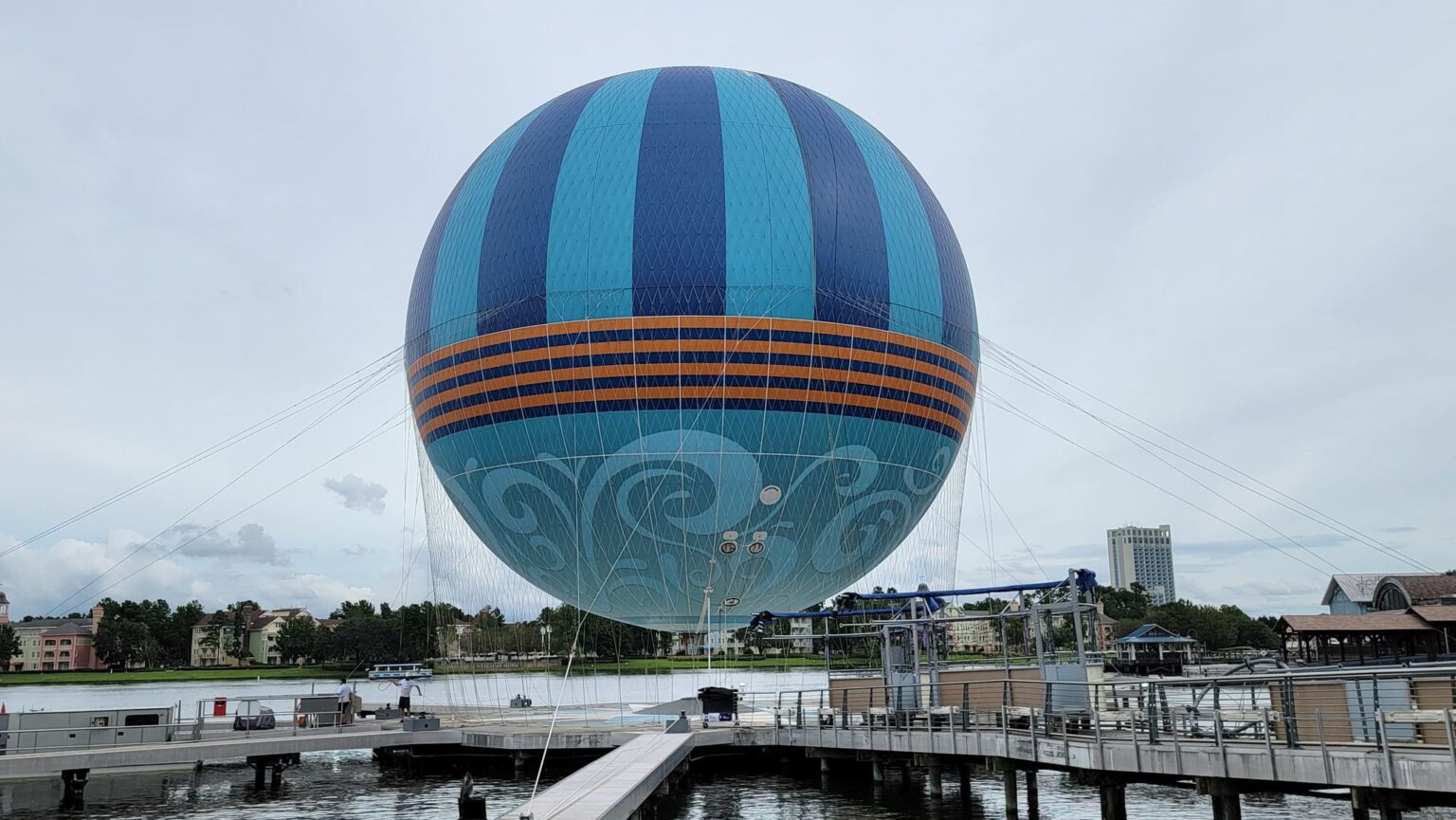 Disney Springs prepares for Hurricane Ian | Chip and Company