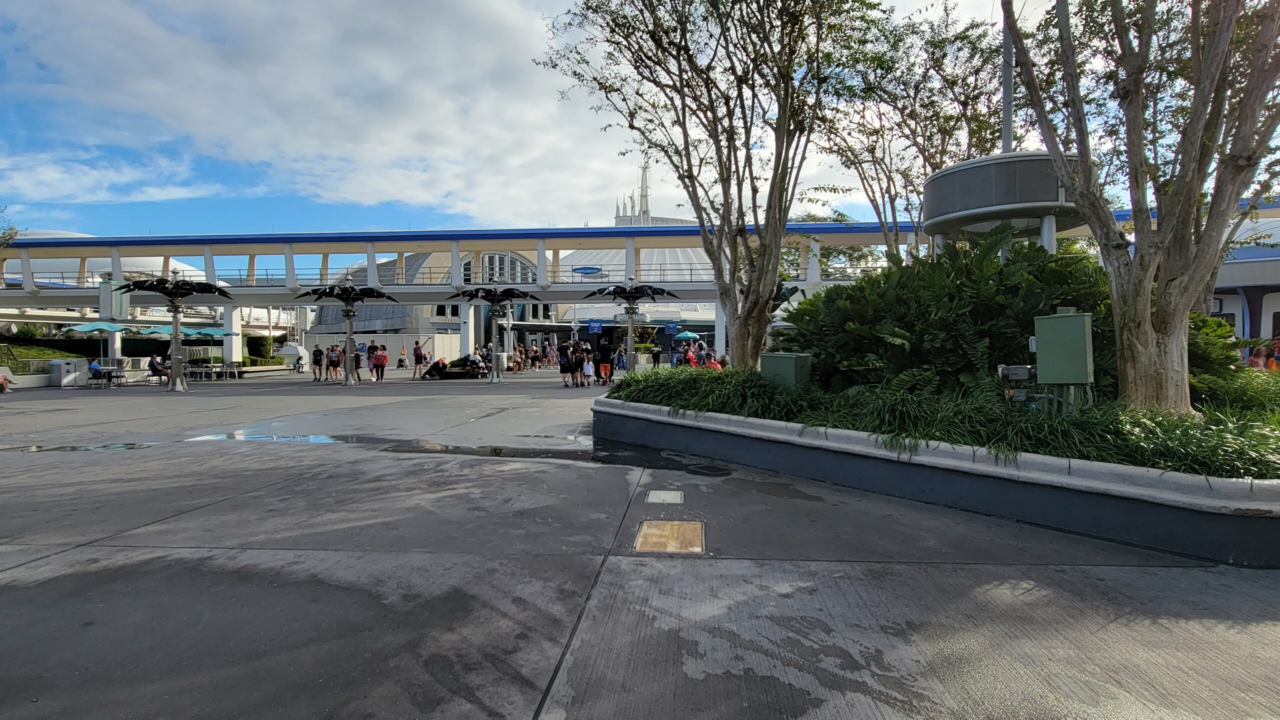 Popcorn Stand Removed from Tomorrowland Area | Chip and Company