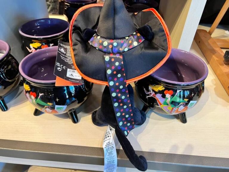 Bewitching Binx Plush From Hocus Pocus Spotted At Walt Disney World ...