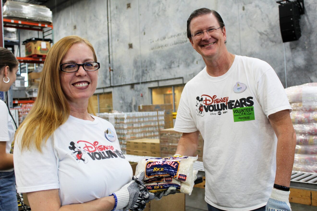 Disney Cast Members help local communities in Central Florida | Chip ...
