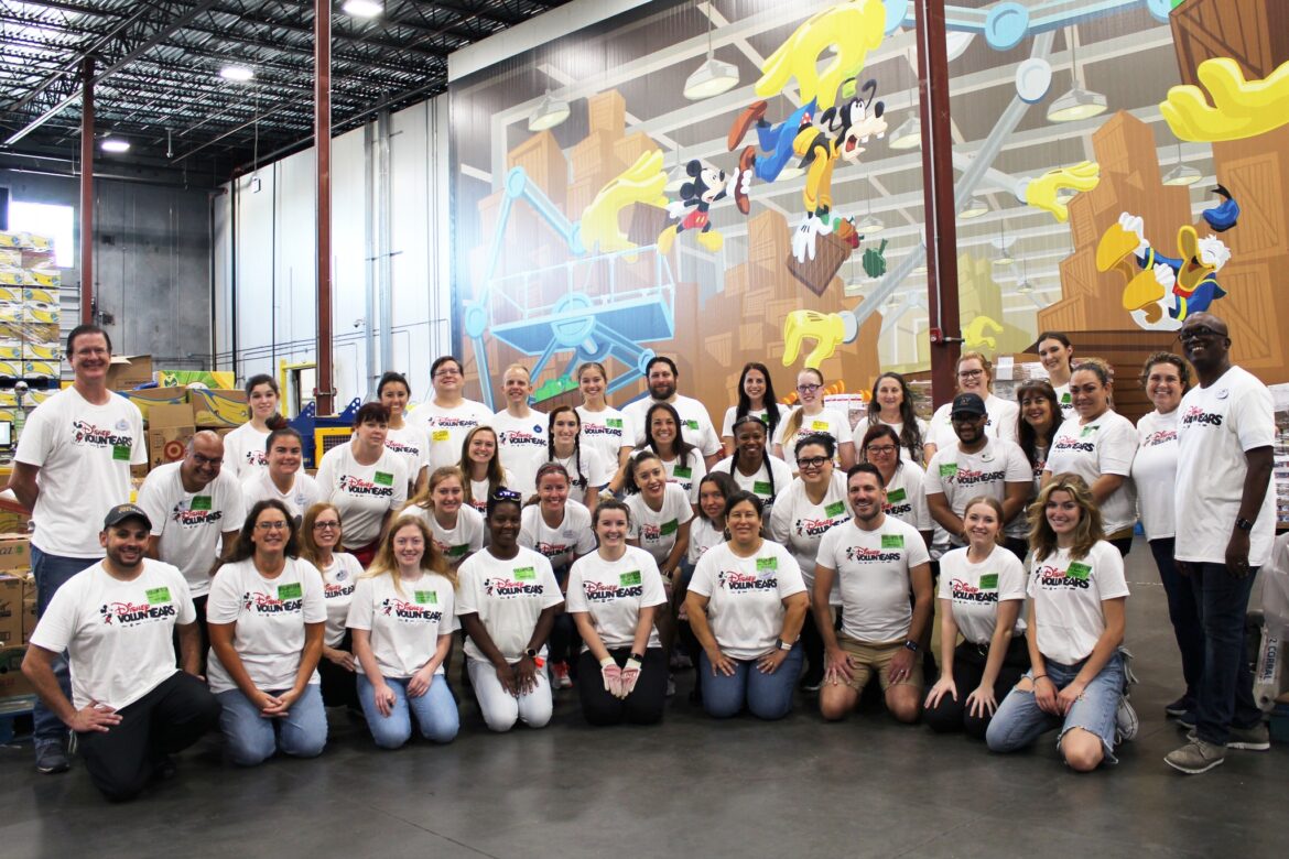 Disney Cast Members help local communities in Central Florida | Chip ...