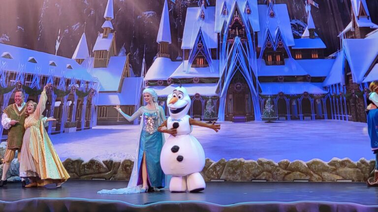 Olaf’s Frozen Adventure Finale returns to Frozen Sing-Along for the ...