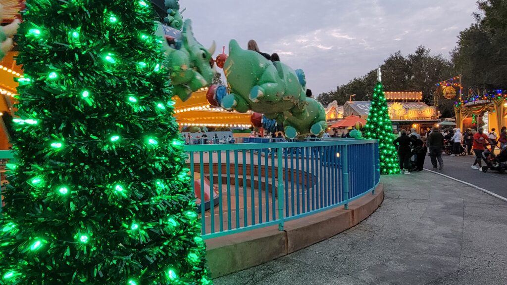 Dinoland USA is Beautifully Lit Up and Decorated for the Holidays at ...