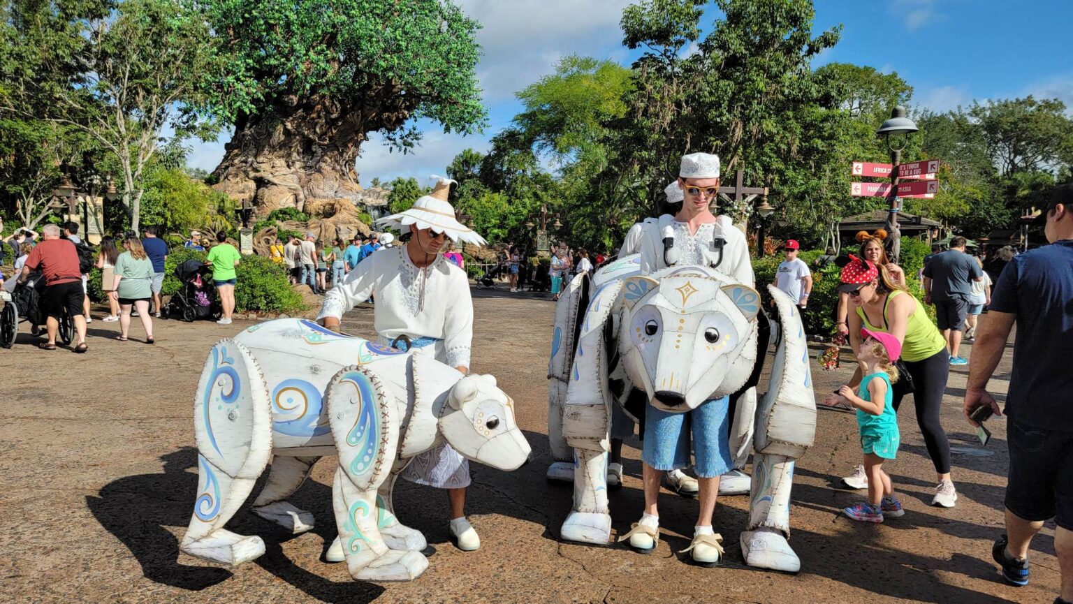 Merry Menagerie Returns to Disney's Animal Kingdom | Chip and Company