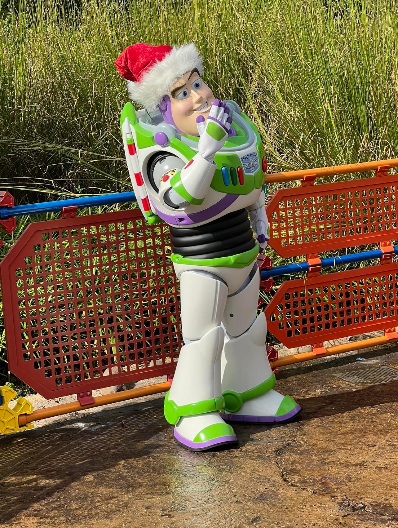 Buzz, Woody and Jessie Dressed up for Christmas in Toy Story Land ...