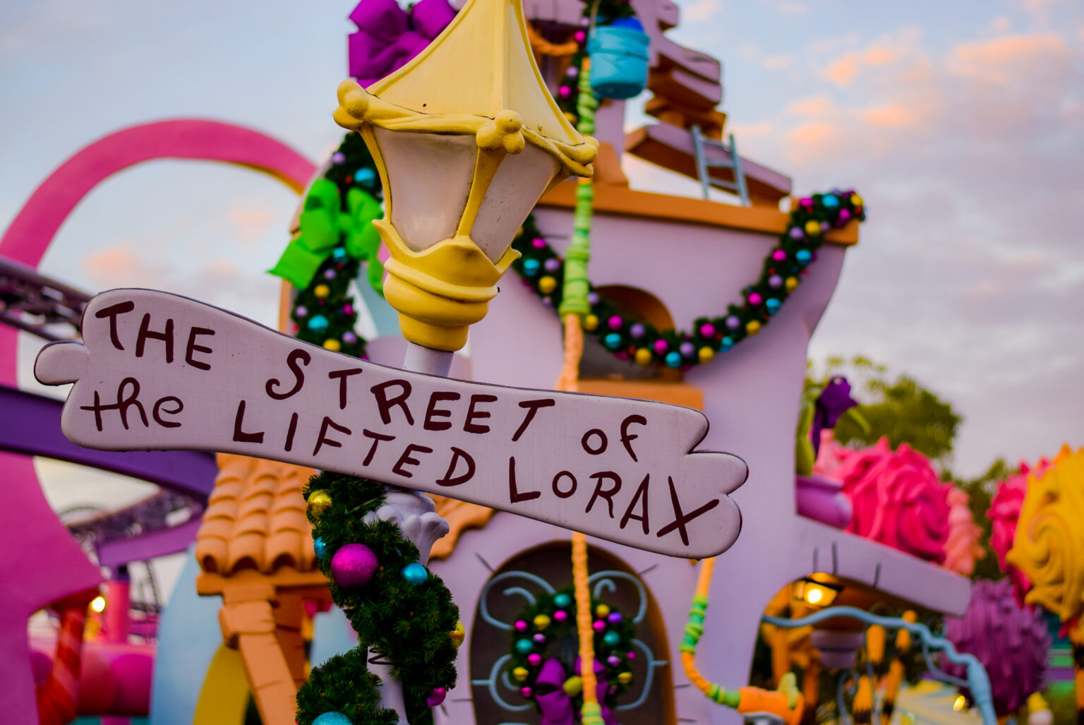 Universal Orlando Christmas Decorations have arrived | Chip and Company