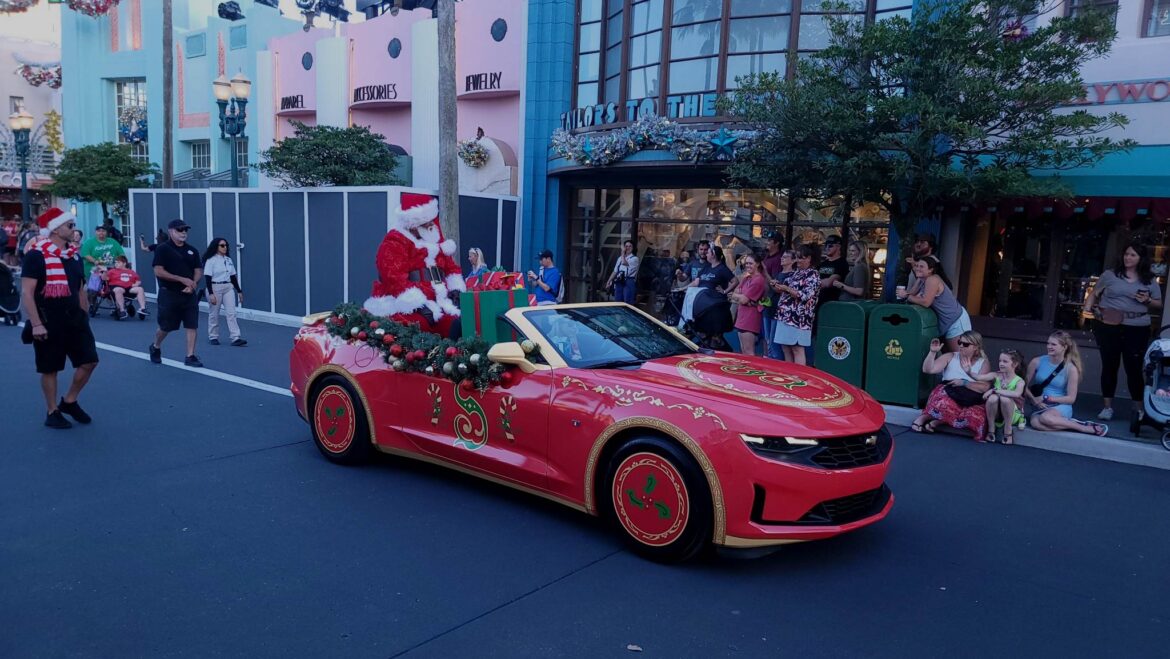 Santa Claus Motorcade rolls through Hollywood Studios | Chip and Company