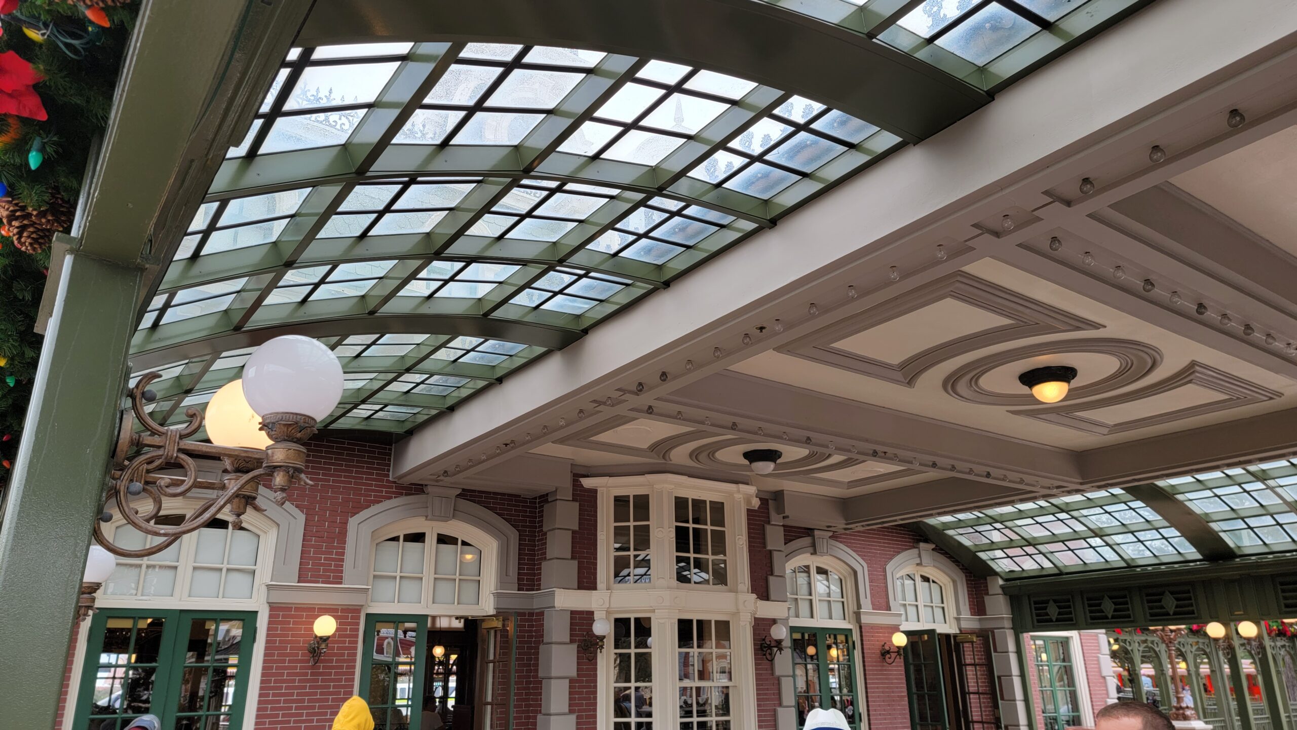 Main Street USA Train Station Reopens After Refurbishment in Magic ...