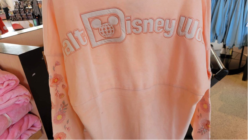 Get Pretty In Peach With This New Walt Disney World Spirit Jersey ...