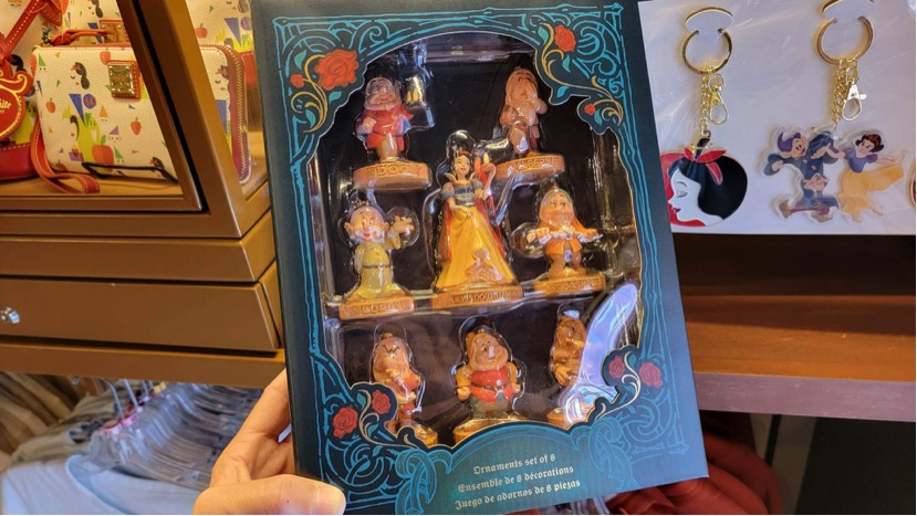 Enchanting Snow White And The Seven Dwarfs 85th Anniversary Merchandise ...