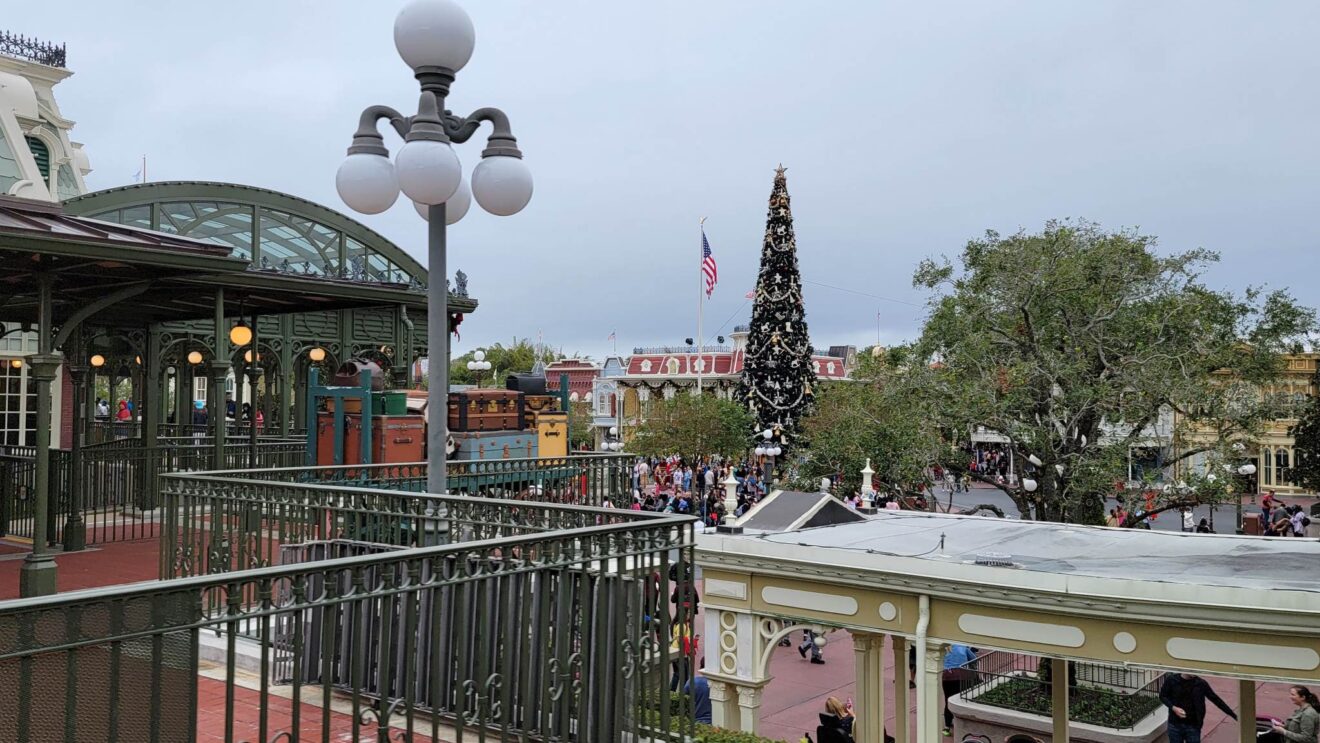 Main Street USA Walt Disney World Railroad Platform Reopens to Guests ...