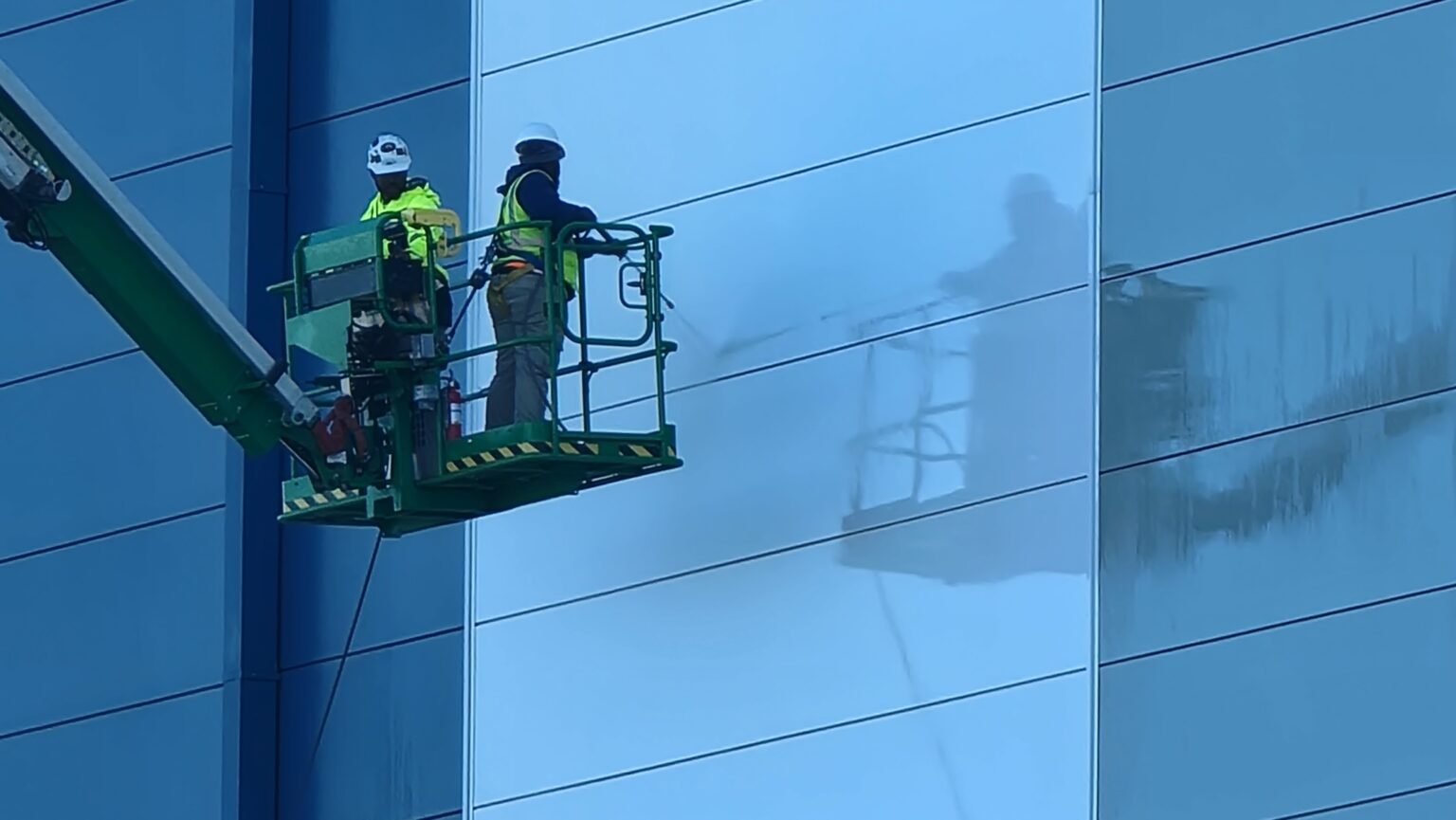 Disney Begins Cleaning Tron Lightcycle Run Ahead of Opening | Chip and ...