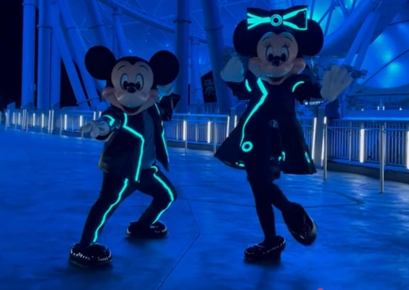 Mickey & Minnie Debut in New Light-Up TRON Costumes | Chip and Company