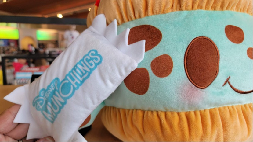 New Street Food Disney Munchlings And Tumbler Spotted At Walt Disney ...