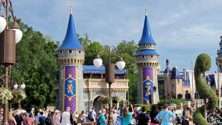Disney Refreshes the Banners at Cinderella Castle in the Magic Kingdom ...