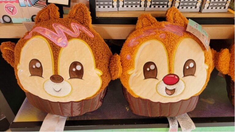 New Scented Chip And Dale Munchlings Pillow Spotted At Epcot! | Chip ...
