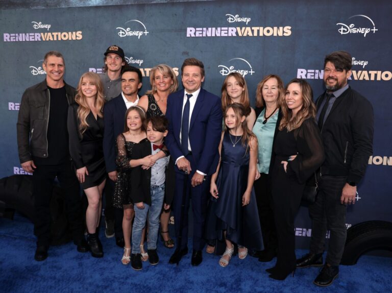 Jeremy Renner Walks the Red Carpet for “RENNERVATIONS” Since Snow Plow ...